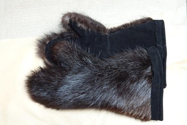 Beaver Gauntlet with shearling inside – Shekhman Furs